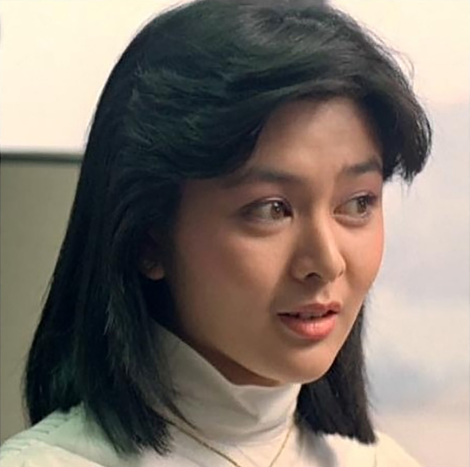An actress who was banned from wearing makeup by her director because ...